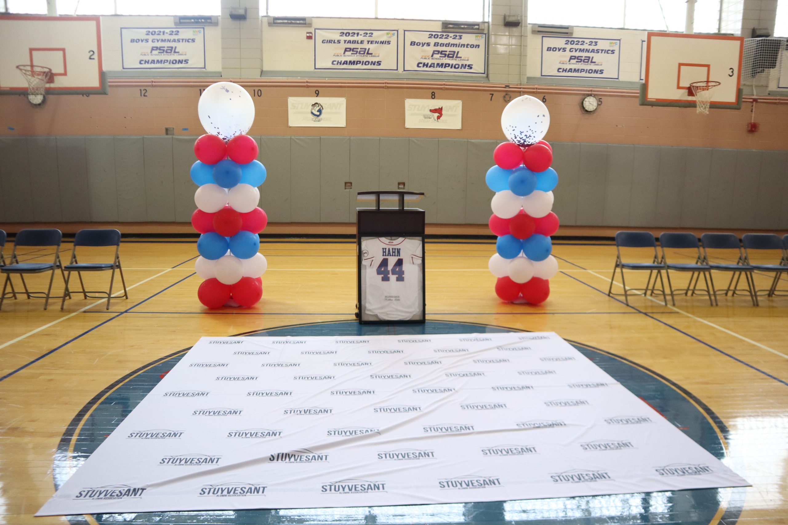 Stuyvesant High School Alumni Association | Coach Hahn Gym Naming ...