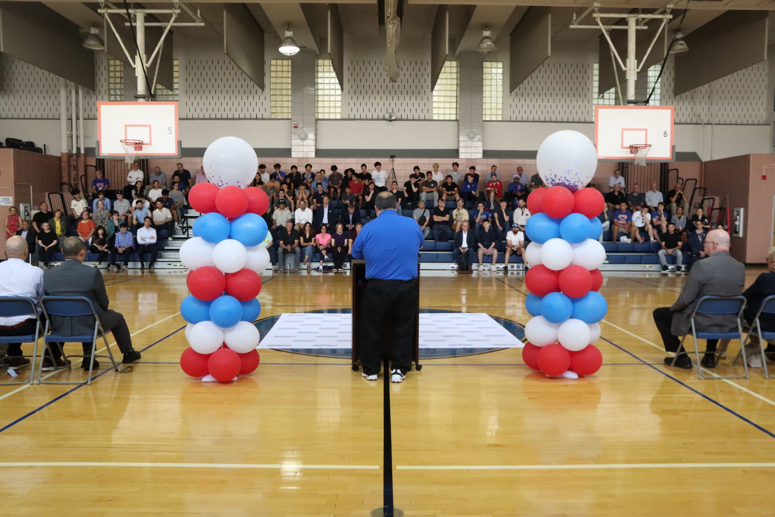 Stuyvesant High School Alumni Association | Coach Hahn Gym Naming ...