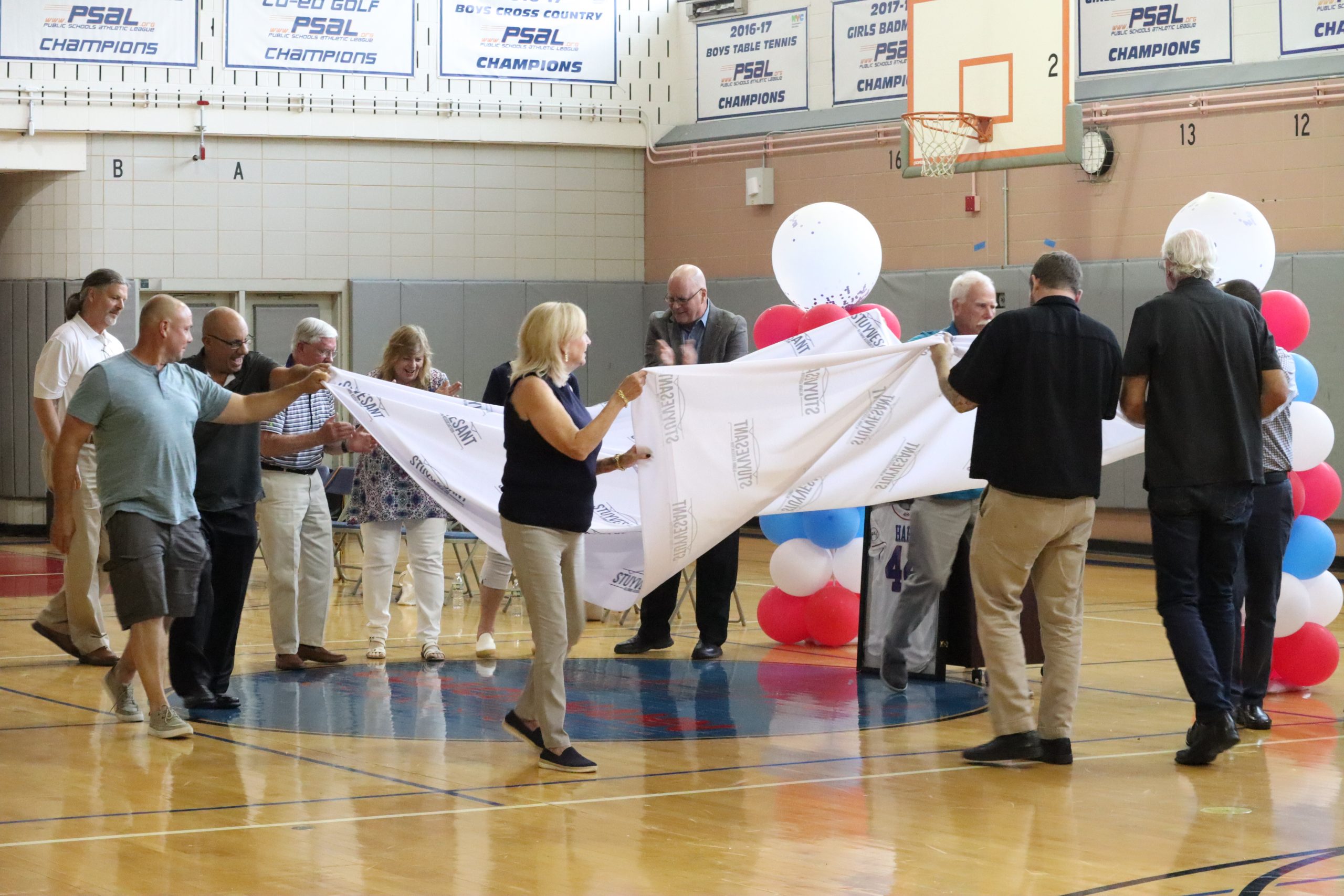 Stuyvesant High School Alumni Association | Coach Hahn Gym Naming ...